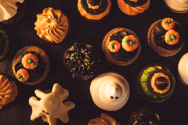 21 Popular Traditional Halloween Foods